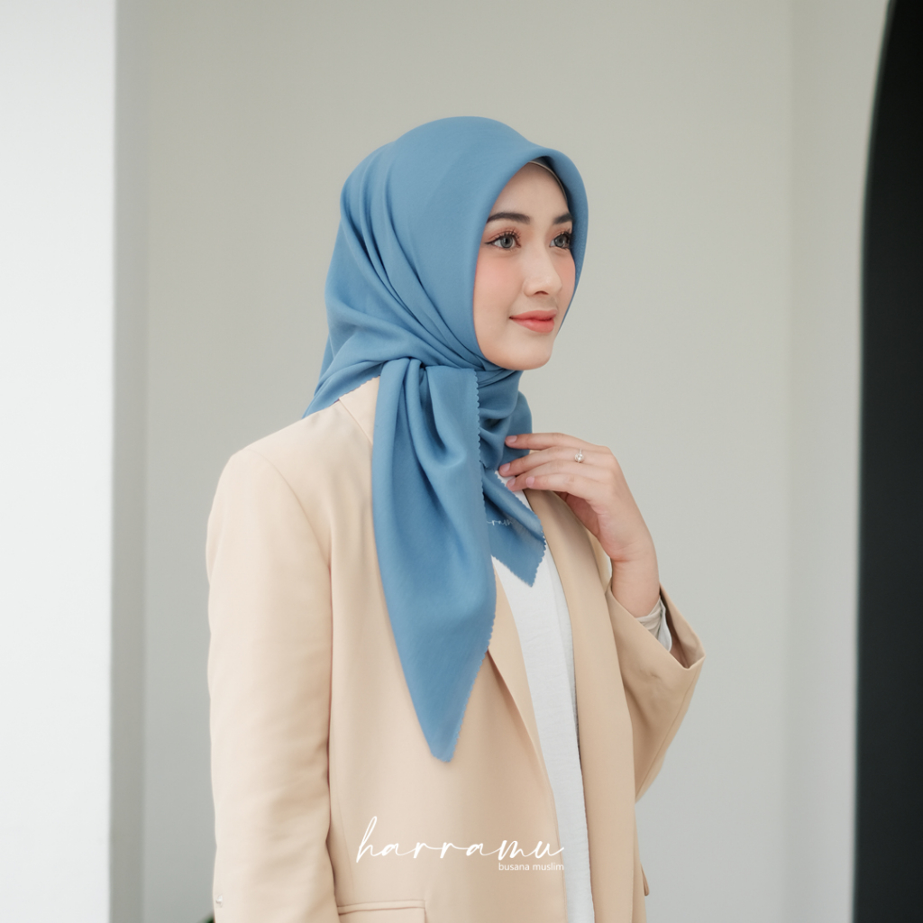 Jual HARRAMU Jilbab Segiempat Warna Steel Blue Voal Paris Premium Polos Hijab Segi 4 Empat ...