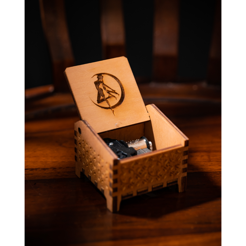 Jual Sailor Moon Music Box Automatic - Hadiah Kolektor Anime dengan ...