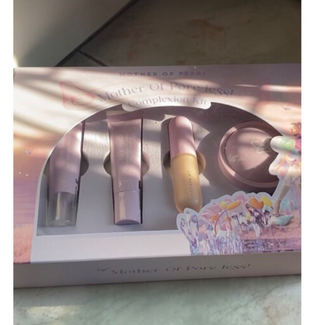 Jual MOP Mother of Pearl Mother of poreless Complexion Kit | Shopee ...