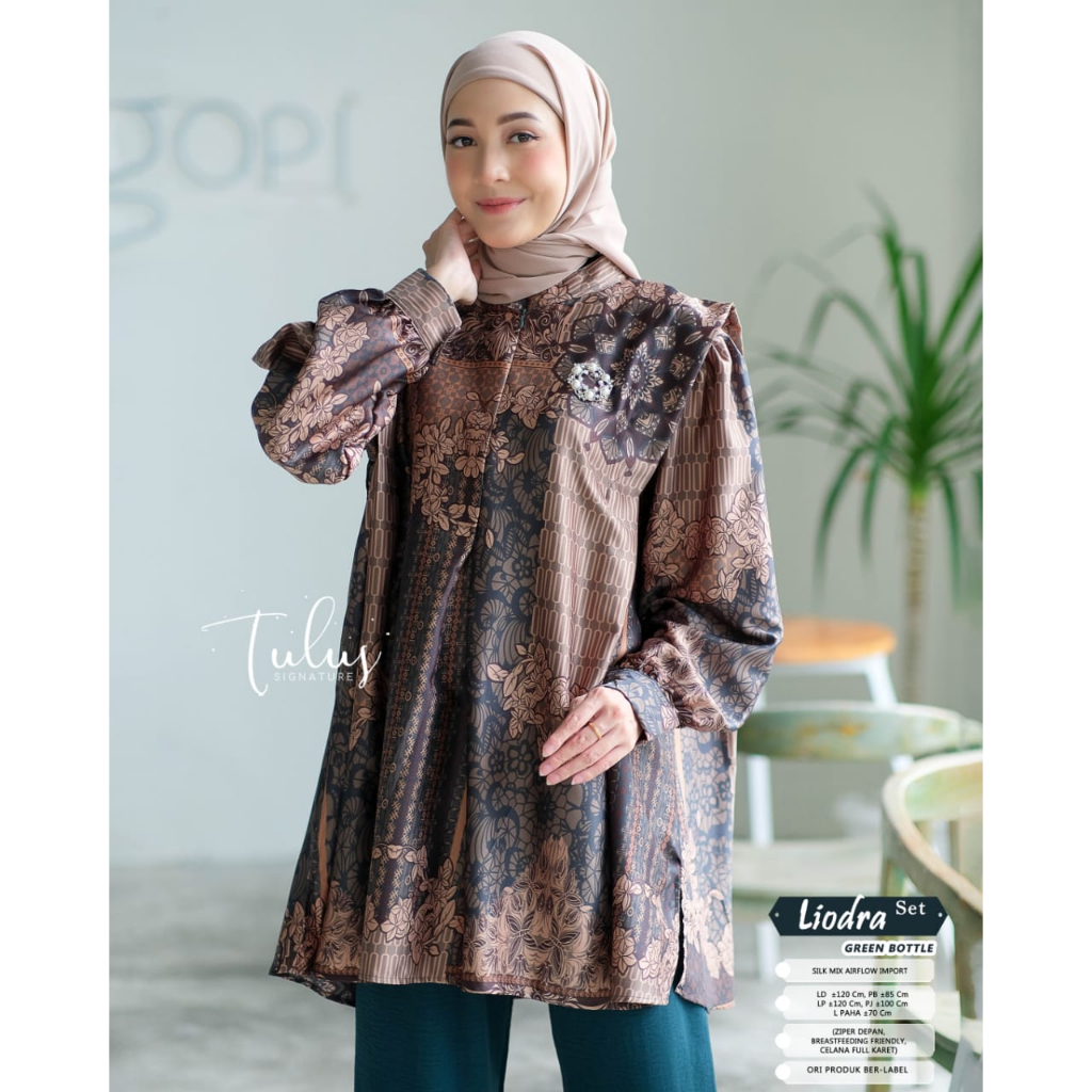 Jual Liodra set By Tulussignature Tulus Signature / One set Warna green ...