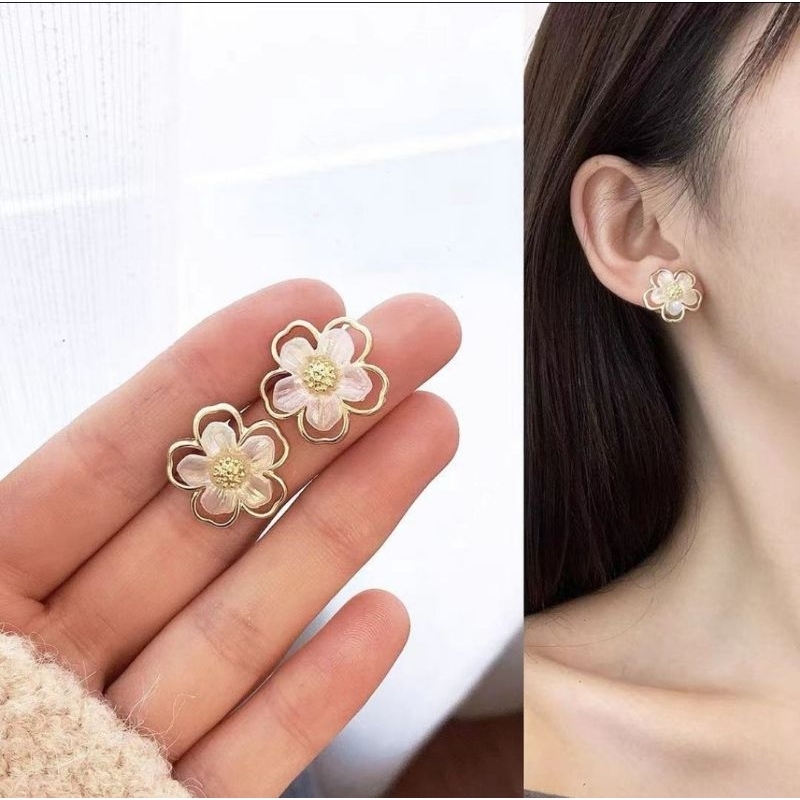 Jual Set 2pcs Anting Tusuk Motif Bunga Gaya Elegan / Anting Flower ... Jual Set 2pcs Anting Tusuk Motif Bunga Gaya Elegan / Anting Flower ...