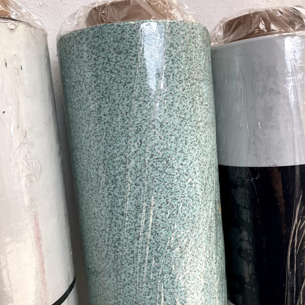 Jual Karpet Plastik Vinyl Meteran untuk Meja dan Lantai Tinggi 1,2 M Tebal Unica | Shopee Indonesia