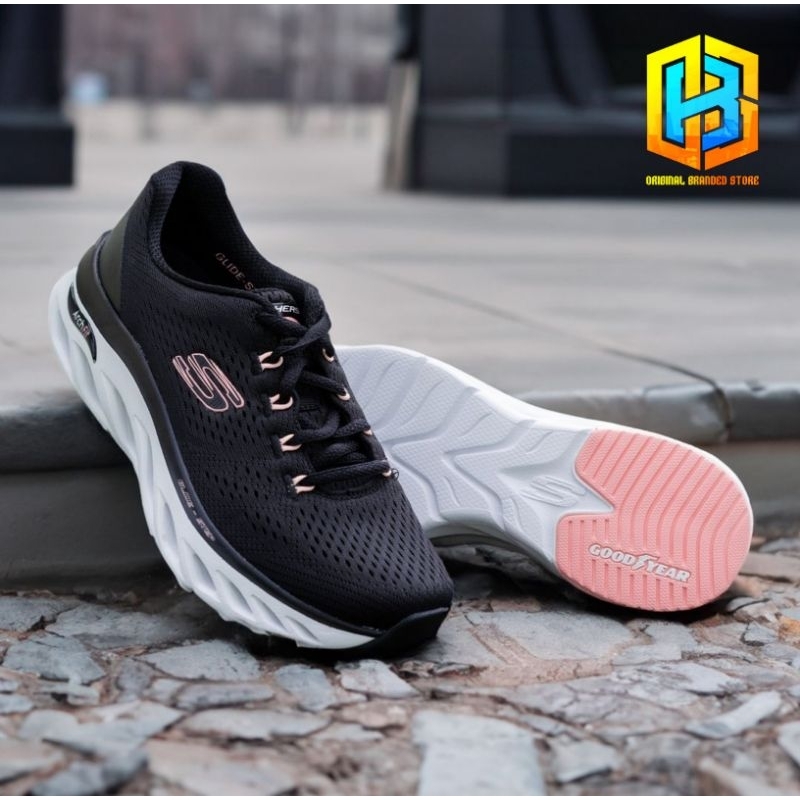 Jual Skechers Arch Fit Glide Step Top Glory / Machine Washable ...