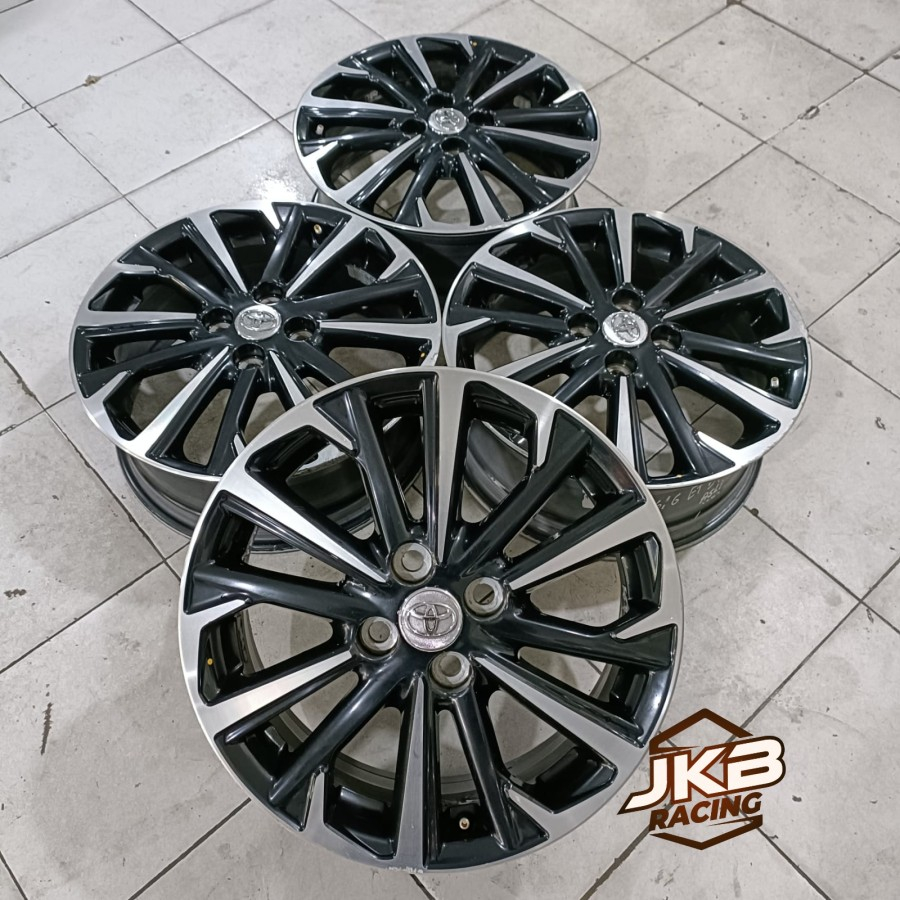 Jual Velg Mobil Bekas Ring 16 Baut 4 STD YARIS R16X6 H4X100 ET51 | Shopee Indonesia