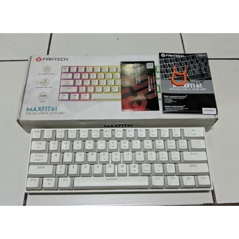 Jual Keyboard mechanical fantech maxfit61 white second | Shopee Indonesia