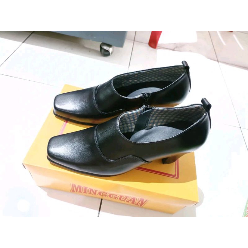 Jual Sepatu pdh mingguan hallboot resleting (kulit dop) hak 3cm & hak ...