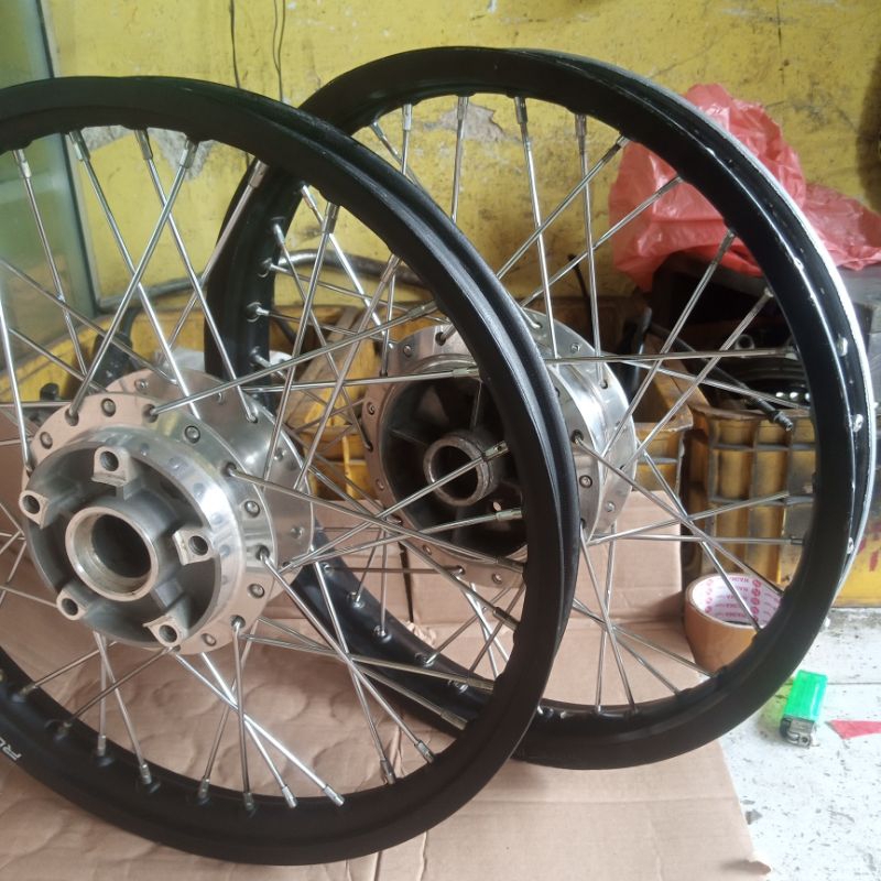 Jual velg PELEK Vixion old,VIXION NEW, MXKING, almunium all warna(BEKAS ...