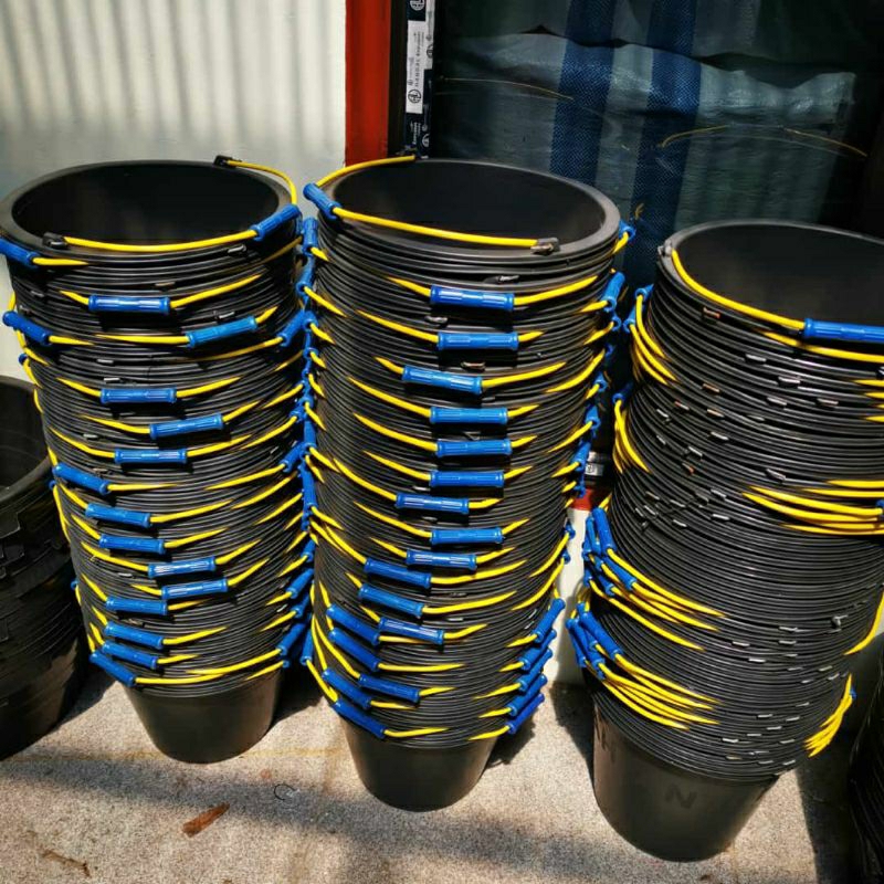 Jual Ember Hitam Anti Pecah / Ember Cor Gagang Kawat / Ember Hitam ...