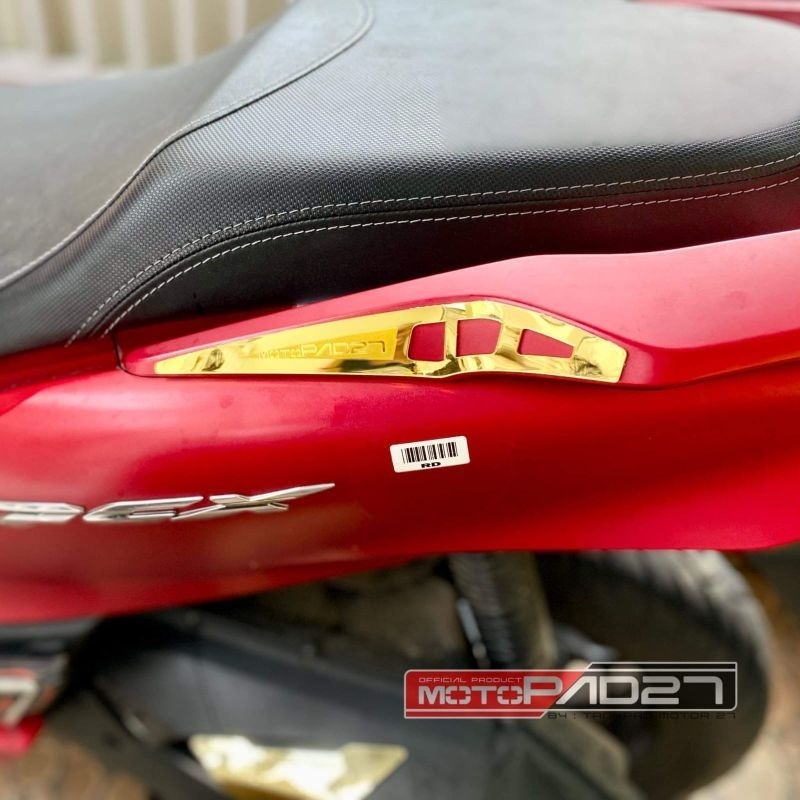 Jual Garnish Honda PCX 160 Garnis Side body behel PCX 160 Cover bodi ...