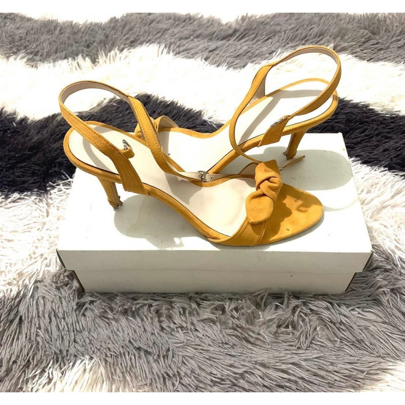 Jual Heels VNC | Shopee Indonesia