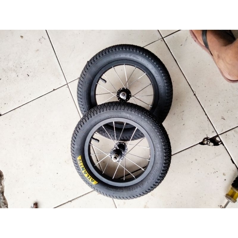 Jual Velg wheelset sepeda push bike balance bike ban pompa karet tidak ...