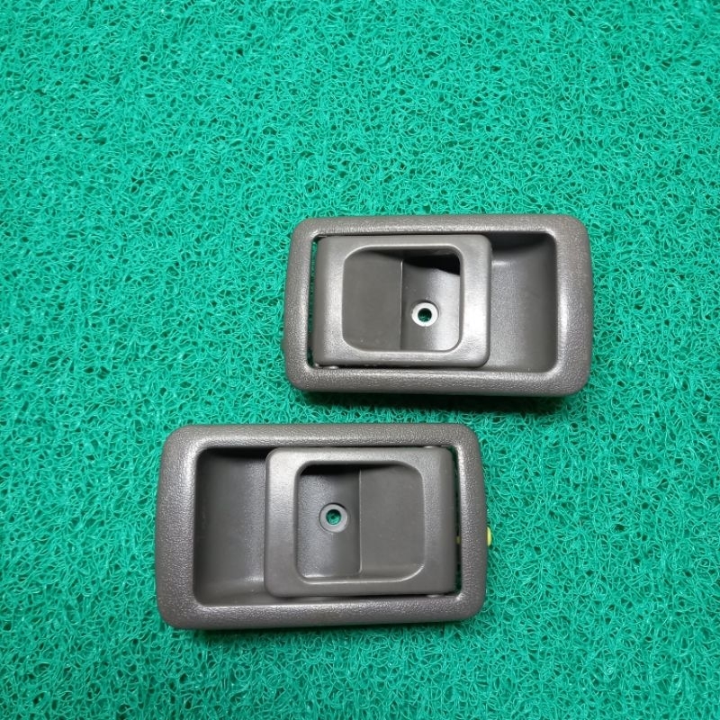 Jual HANDLE DALAM PINTU KIJANG SOLUNA STARLET KANAN KIRI (RH LH ...