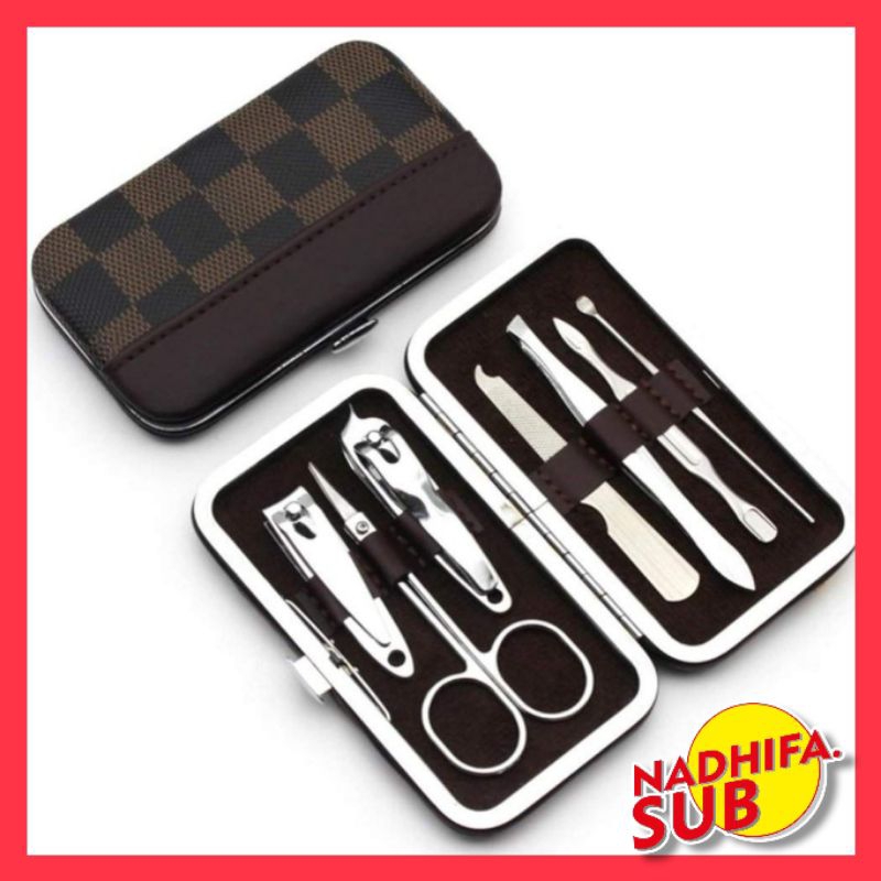 Jual GUNTING KUKU 7IN1 WITH BOX MANICURE / GUNTING KUKU PEDICURE SET ...