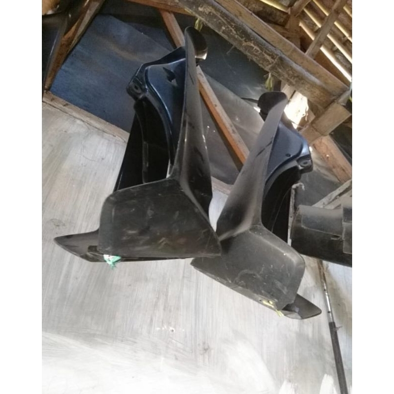 Jual Sayap Depan Kiri Kanan Yamaha Vega Lama Original Bekas Copotan ...