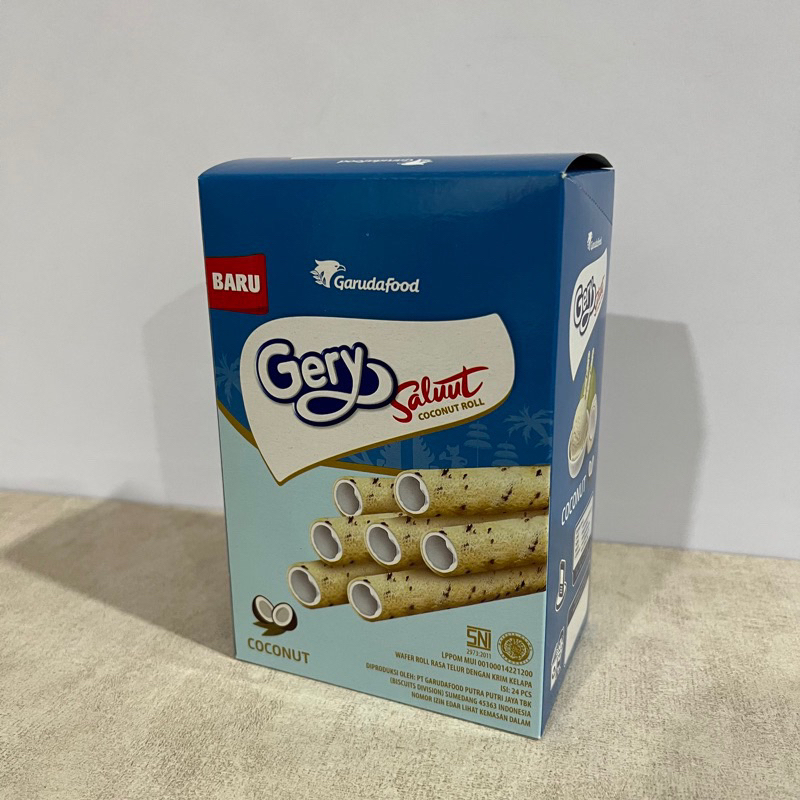 Jual GERY SALUUT COCONUT ROLL BOX BIRU RASA KELAPA ISI 24pcs | Shopee ...