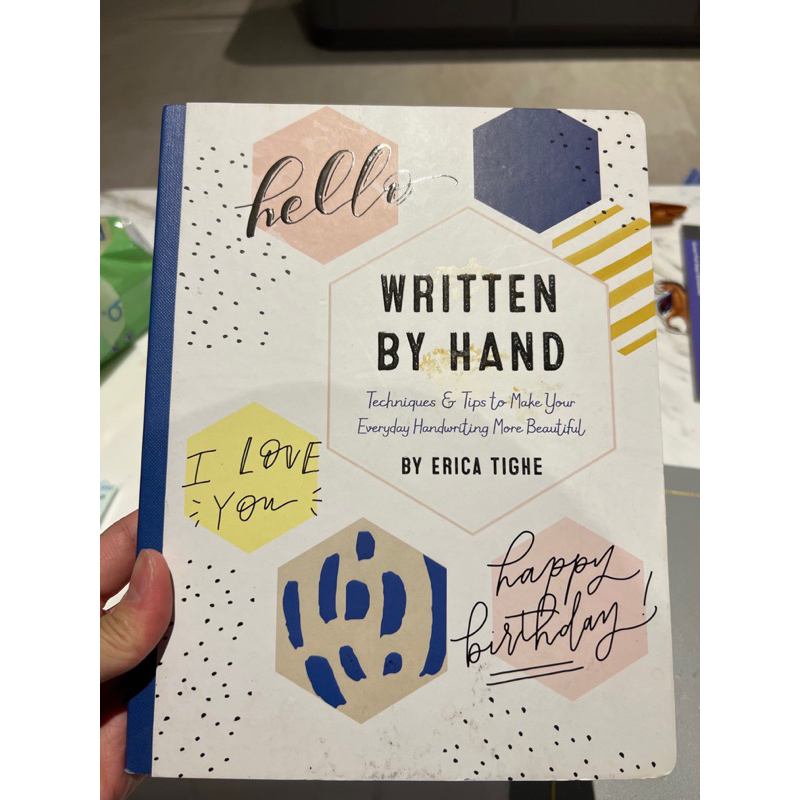 Jual buku import belajar lettering WRITTEN BY HAND ERICA TIGHE | Shopee ...