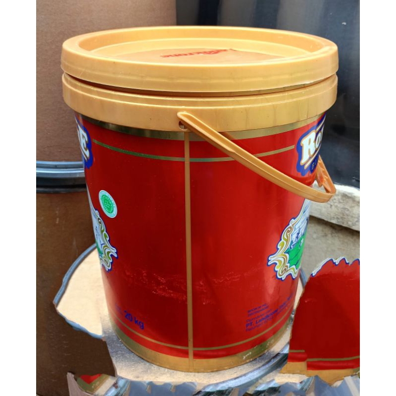 Jual Ember bekas ukuran 20kg + tutup (Warna Kuning) | Shopee Indonesia