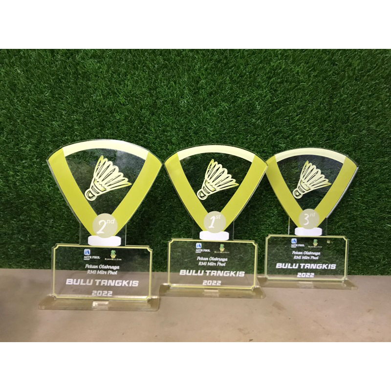 Jual Piala Bulutangiks Piala Badminton Akrilik Custom | Shopee Indonesia