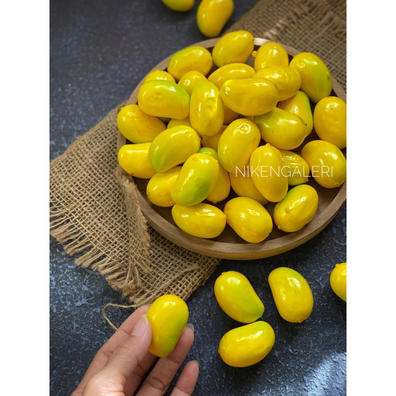 Jual BUAH MANGGA MINI ARTIFICIAL - BUAH DEKORASI HIASAN PLASTIK - BUAH ...