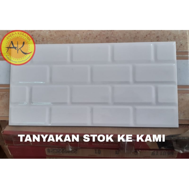 Jual Keramik Dinding Motif Bevel Bata Putih Timbul Kilap Glossy 25x50 ...