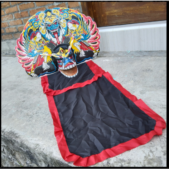 Jual Barongan caplokan devil spon jumbo kain panjang jaranan kuda ...