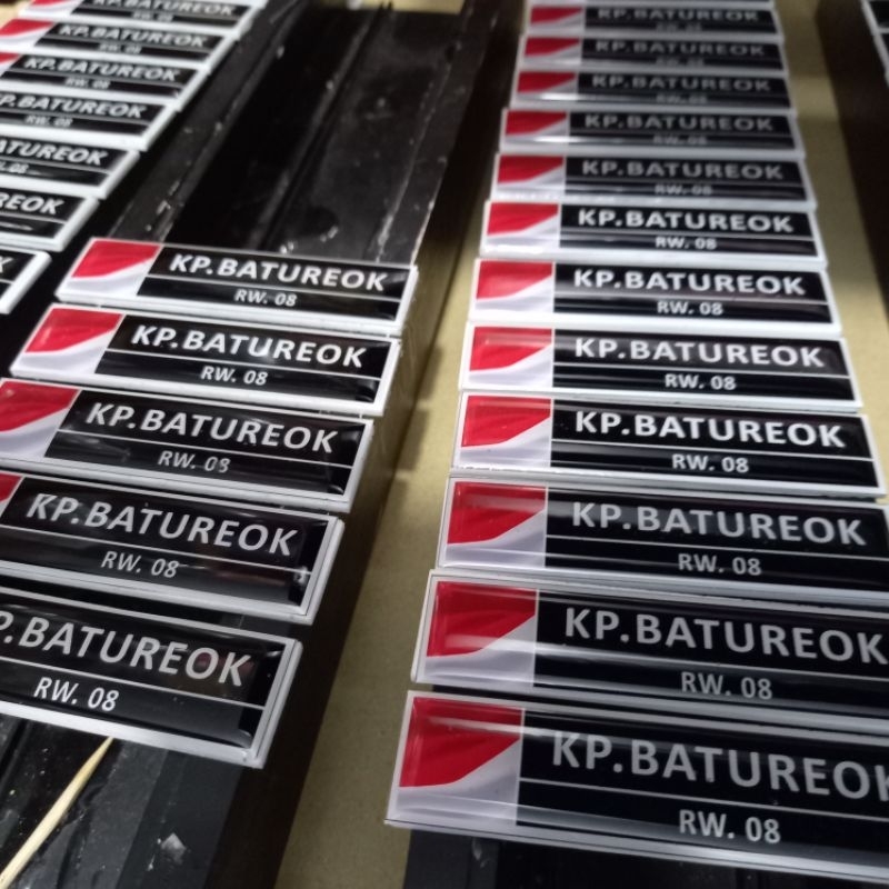 Jual Pin Panitia 17 Agustus merah putih garuda | Shopee Indonesia