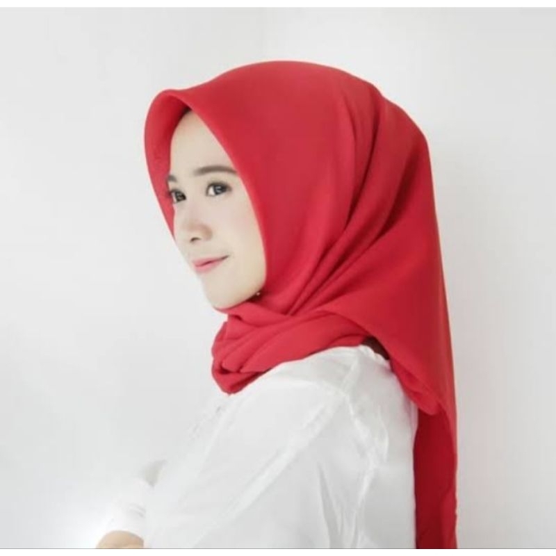 Jual Jilbab segi empat merah cabe saudia exclusive | Shopee Indonesia
