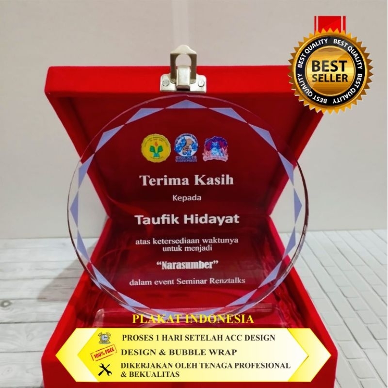 Jual Plakat akrilik wisuda | custom plakat | Plakat akrilik custom ... Jual Plakat akrilik wisuda | custom plakat | Plakat akrilik custom ...