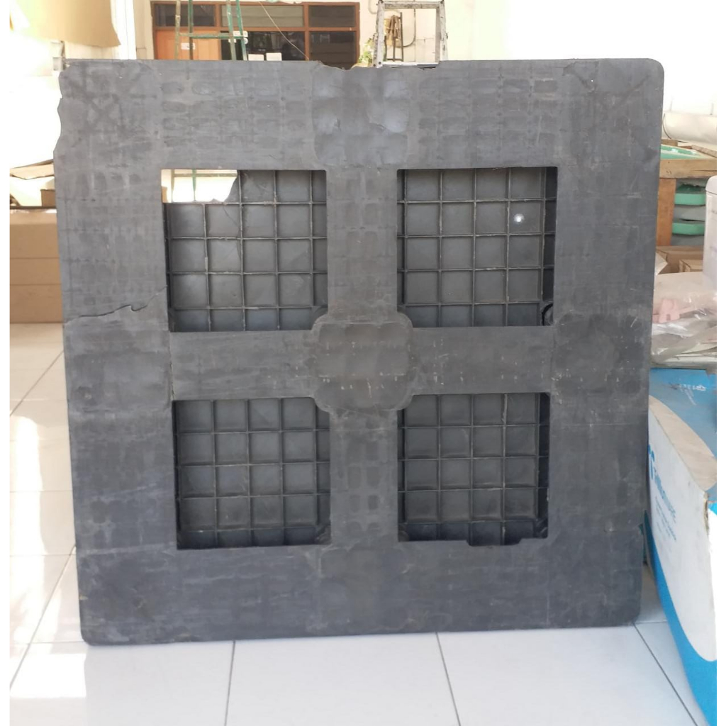 Jual PALLET PLASTIK HITAM BS Uk 110CM x 14CM x 110CM | Shopee Indonesia