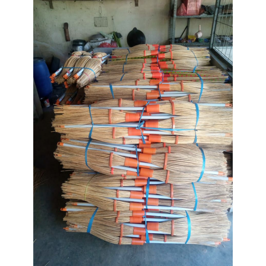 Jual Sapu Lidi Gagang / Sapu Lidi Tangkai Kayu / Sapu Lidi Kelapa ...