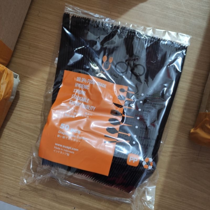 Jual Sendok Makan Suapi Plastik Hitam PS (1 Pack isi 50) | Shopee Indonesia