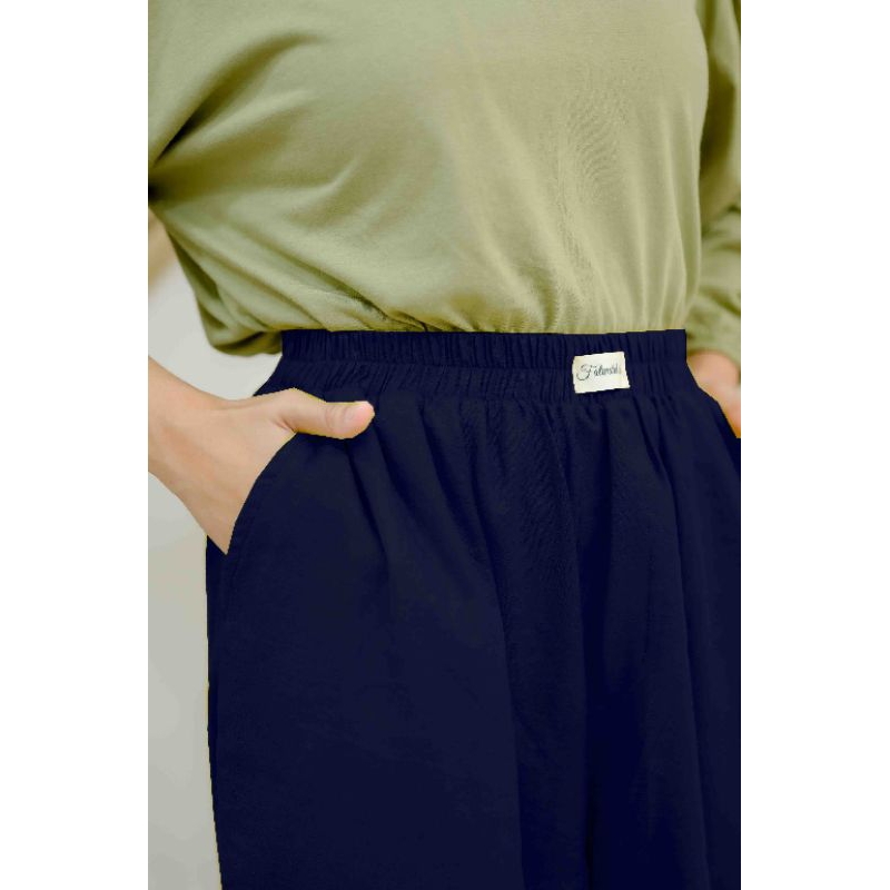 Jual Kulot Kekinian Highwaist / Korean style | Shopee Indonesia