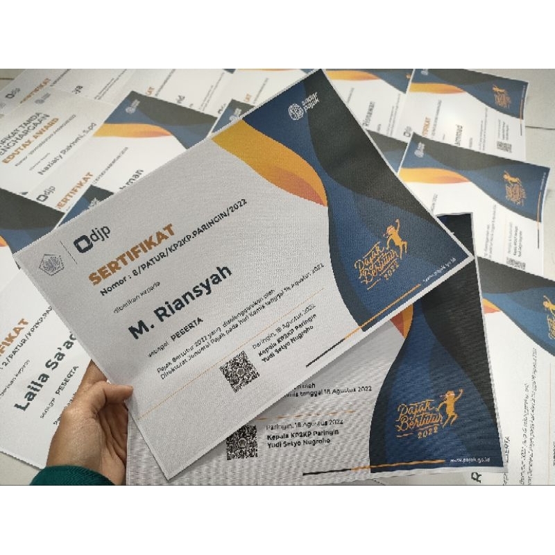 Jual Cetak Piagam Penghargaan | Shopee Indonesia