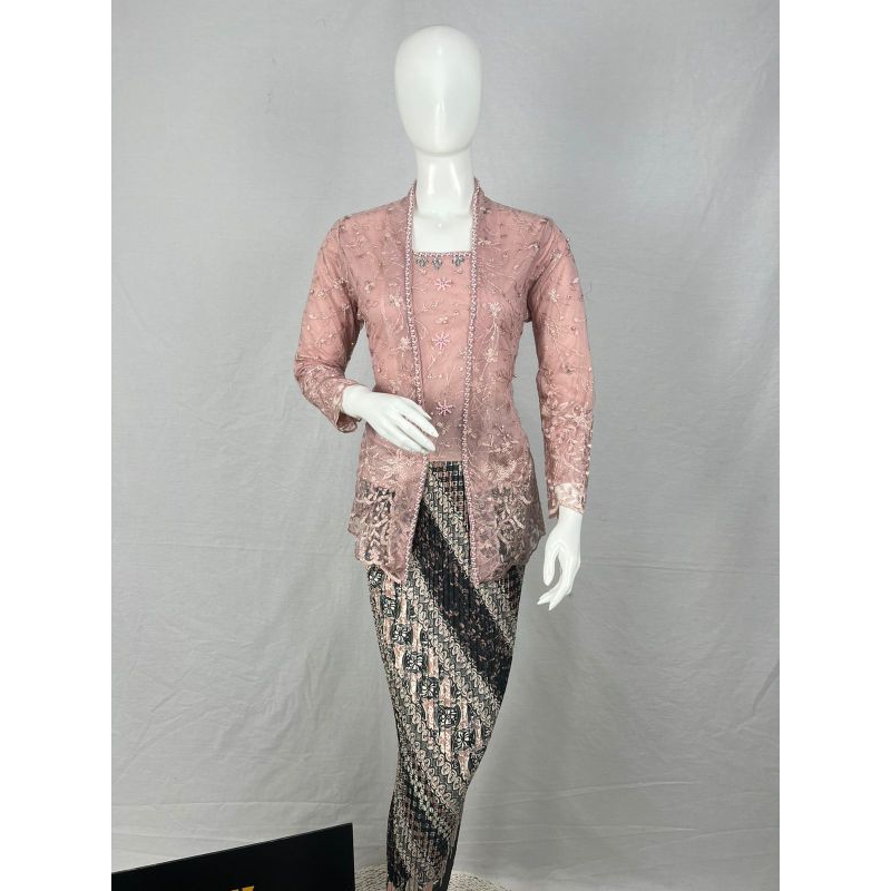 Jual Kutu Baru Tile Payet/Kebaya Tile/Kebaya Modern/Kebaya Wisuda/Set ...