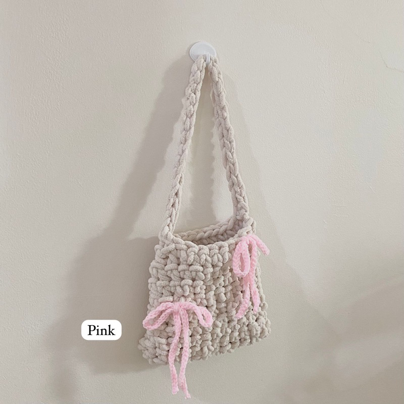 Jual White Fluffy Crochet Shoulder Bag with Bows - Tas Bahu Rajut Knit ...