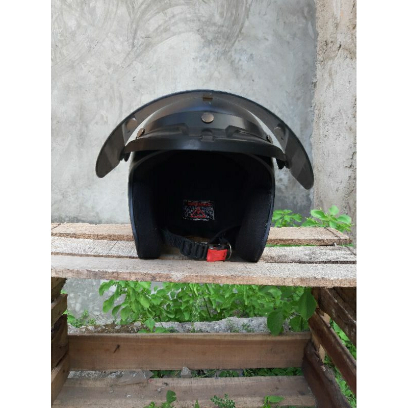 Jual Helm Retro Classic (Bekas) | Shopee Indonesia