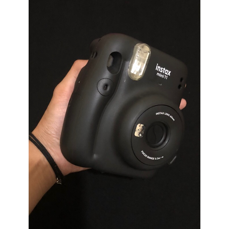 Jual Instax mini 11 black | Shopee Indonesia