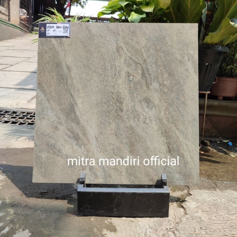 Jual Granite lantai 60x60 Vidor dark grey / Arna / polish | Shopee Indonesia