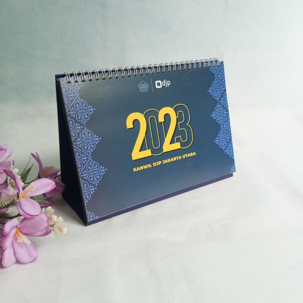 Jual Kalender custom - Kalender duduk custom desain - Kalender murah ...