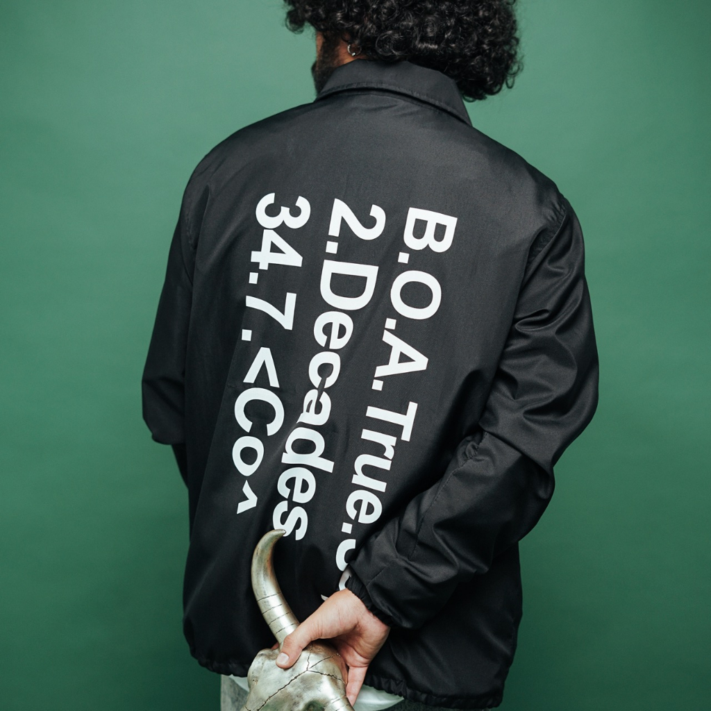 Jual UNKL347 Jacket Pria Windbreaker Warna Hitam Sablon PPC | Shopee ...