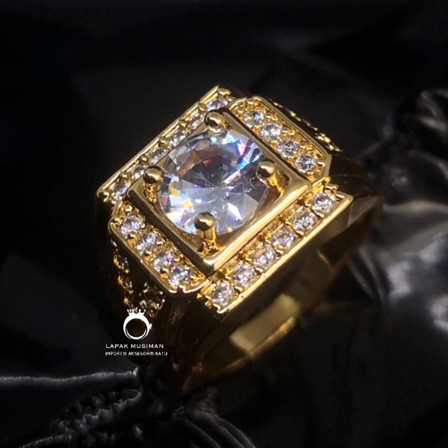 Jual Cincin Pria Warna Kuning Emas Diamond Ruby King Saphire | Shopee ...