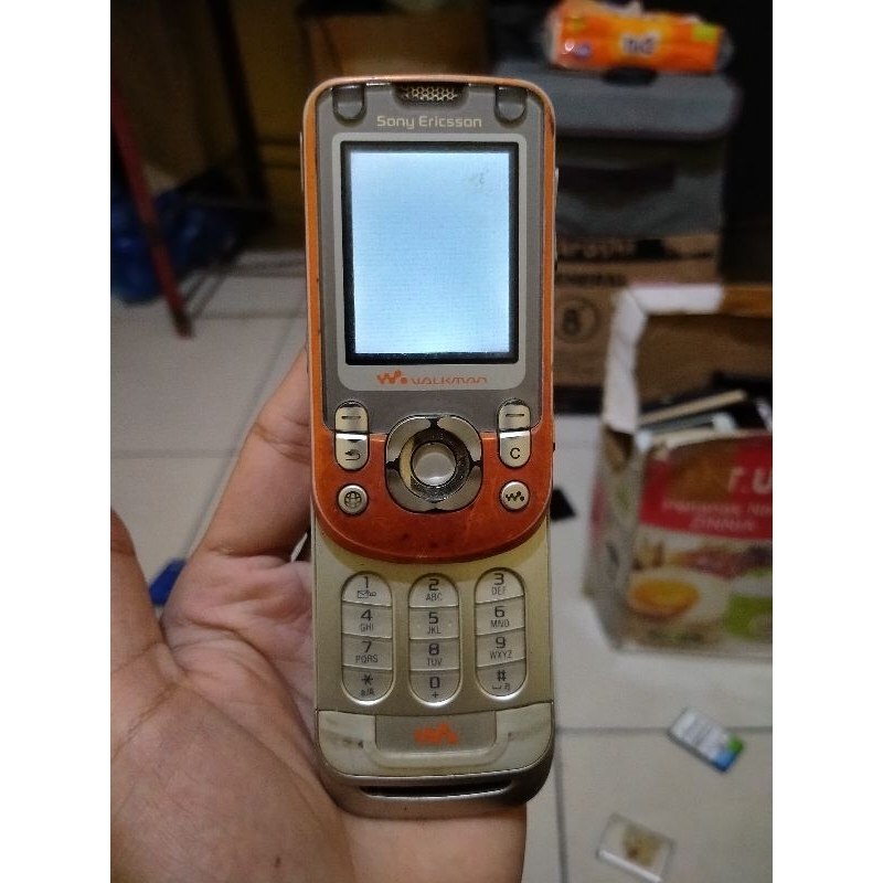 Jual Sony Ericsson W550i blank putih | Shopee Indonesia