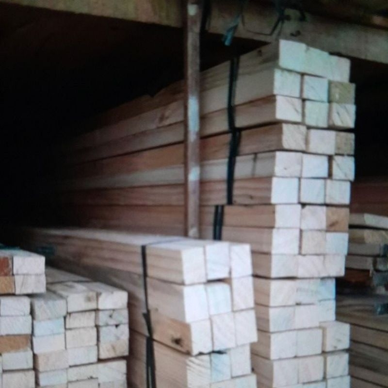 Jual Kayu Mahoni atau Kayu Range Bangunan 2 x 2 cm size 2 Meter ...