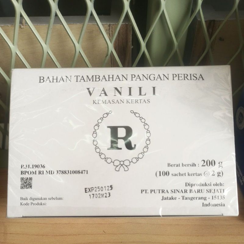 Jual VANILI R, BUBUK VANILI 1 BOX ISI 100 PCS SACHET KEMASAN KERTAS ...