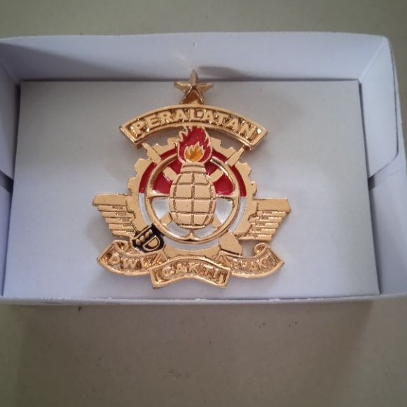Jual brevet wing pin lencana munisi peralatan pal terbaru | Shopee ...
