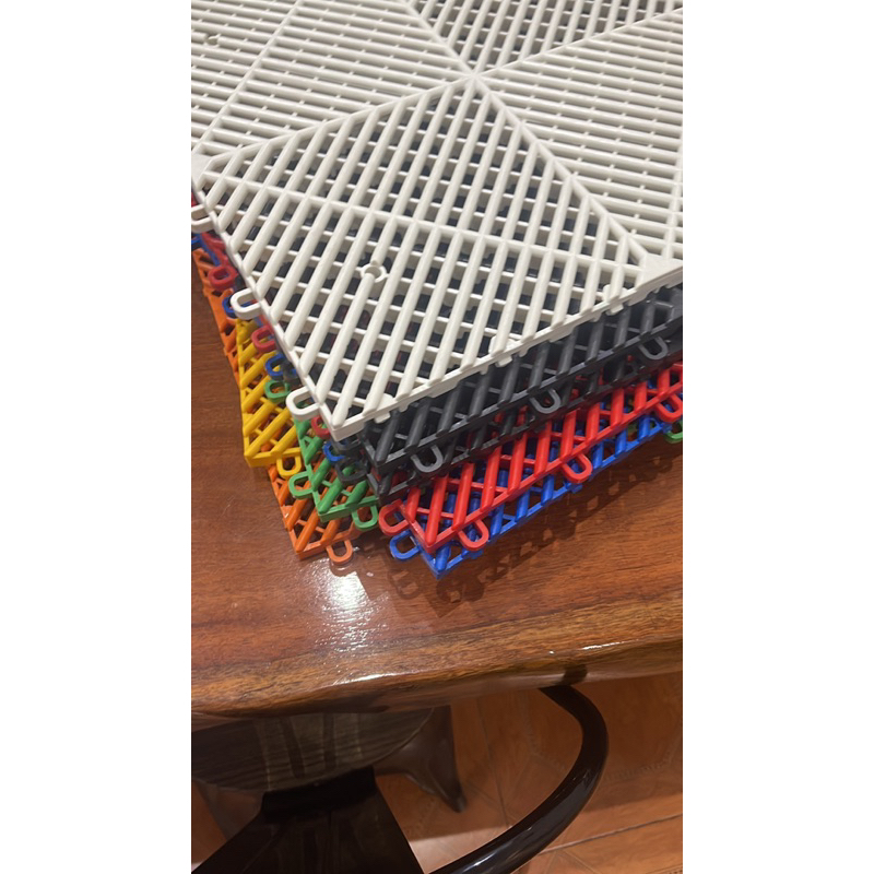 Jual Baru Lantai Plastik Modular Flooring Workshop Detailing Coating ...