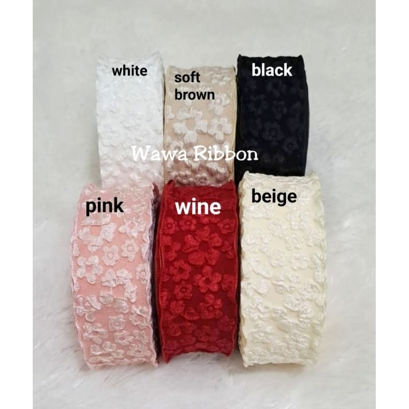 Jual Pita korea lace 148 motif bunga timbul size 4 cm per 1 yard (90 cm ...