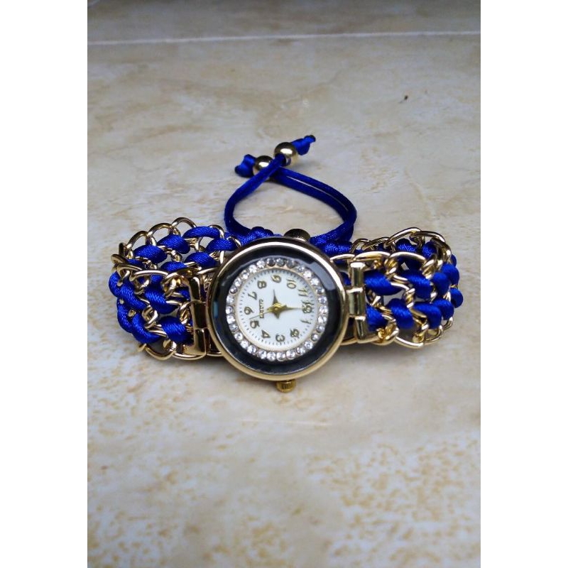 Jual jam tangan gelang lilit best seller/jam tangan gelang wanita/jam ...