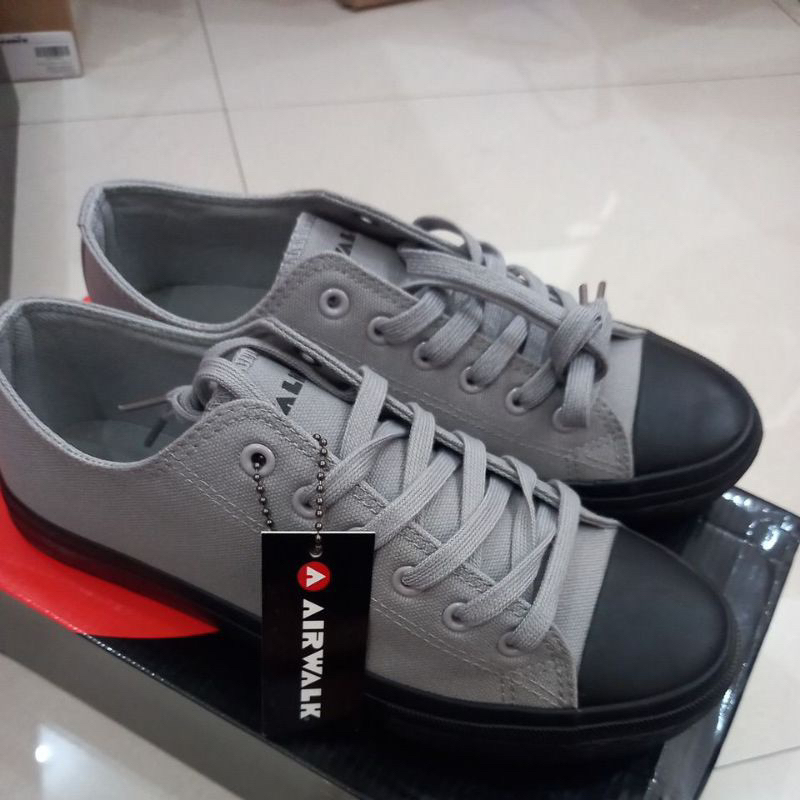 Jual Airwalk Rogelio Grey | Shopee Indonesia