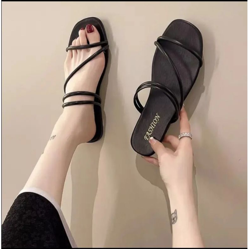 Jual SANDAL TEPLEK WANITA TALI TER BARU CCK S48 | Shopee Indonesia